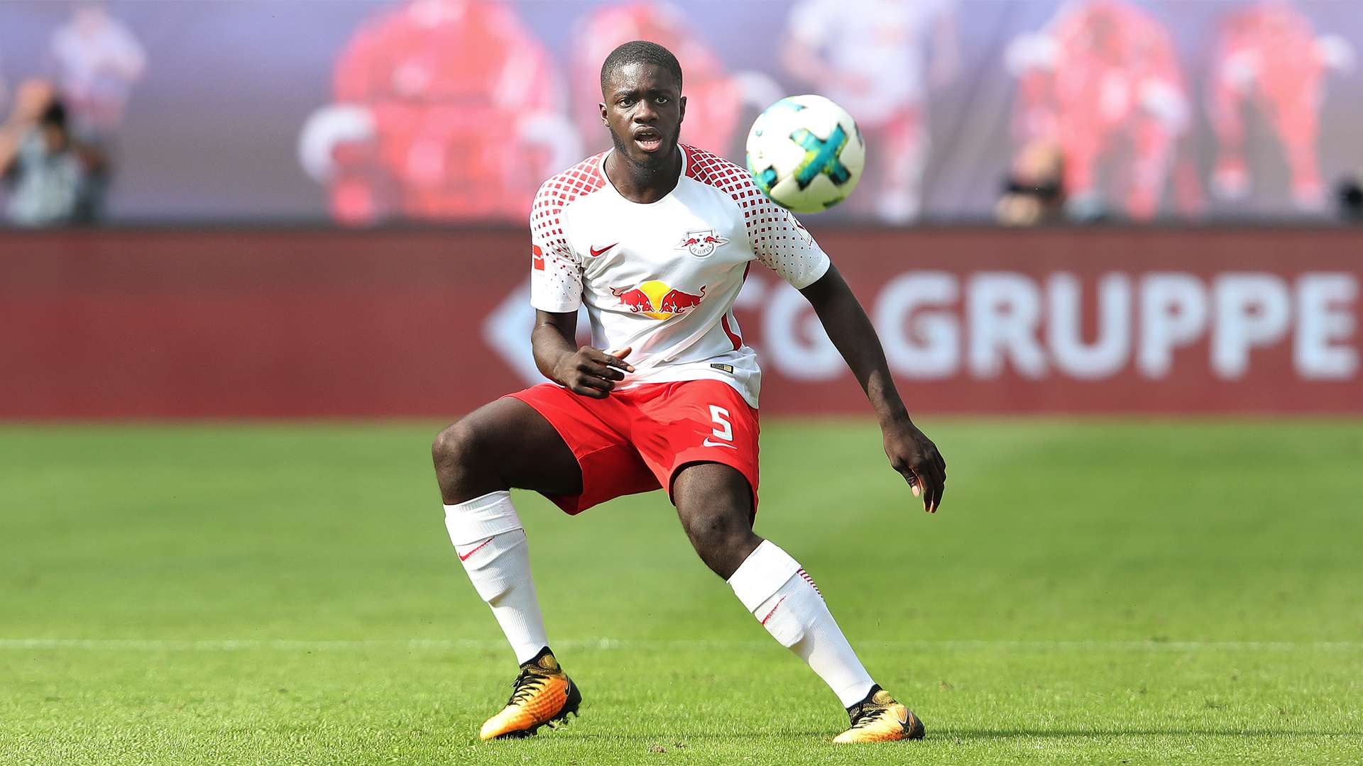 RB Leipzig : Dayot Upamecano séduit par l'intérêt du Real Madrid