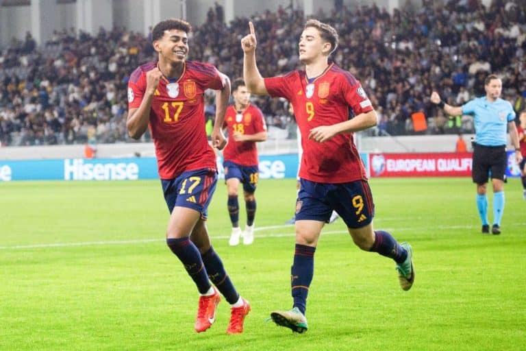 PSG : Nasser a ciblé la prochaine recrue : ce sera Gavi!