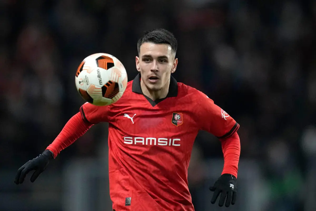 Rennes: L'AS Rome a fait une offre à Enzo Le fée