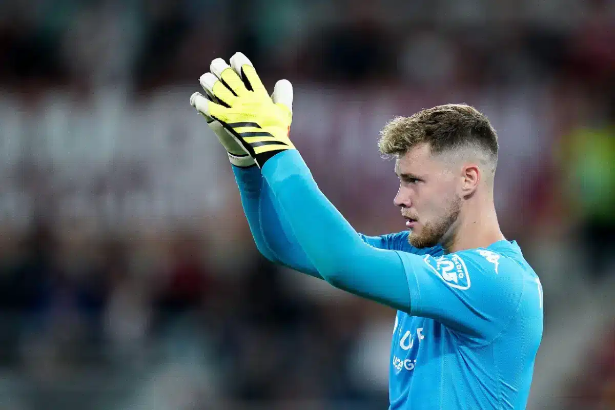 L'inter officialise la signature de Josep Martinez