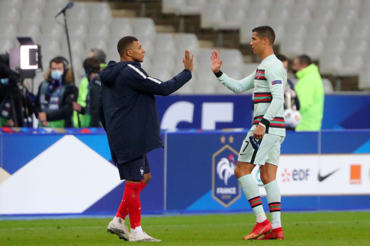 Kylian Mbappé est-il meilleur que Cristiano Ronaldo au même âge ? Les ...