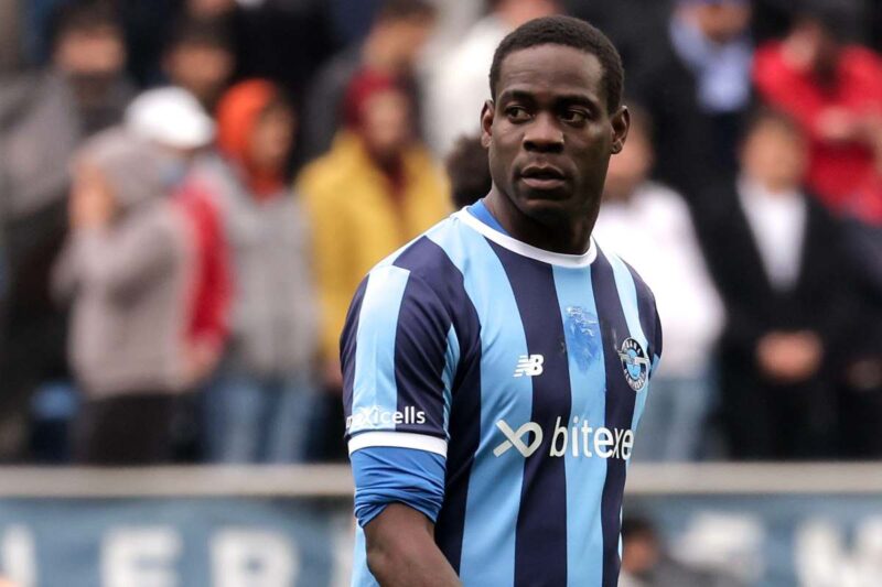 Genoa: Mario Balotelli s'est engagé